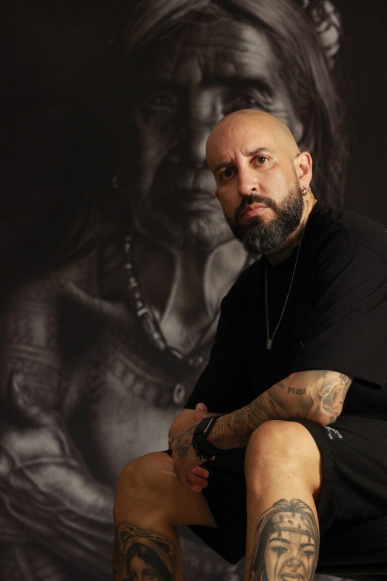 Black November - Escola de Realismo - Charles Laveso